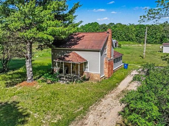 213 19th St, Otsego, MI 49078