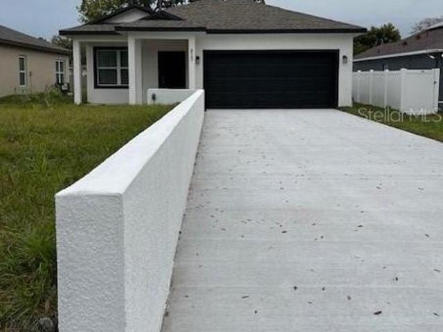 213 1st St, Orlando, FL 32824
