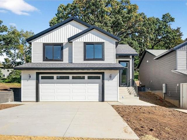 213 20th St SW, Rochester, MN 55902
