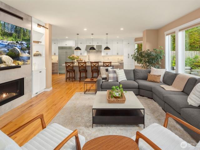 213 245th Place NE