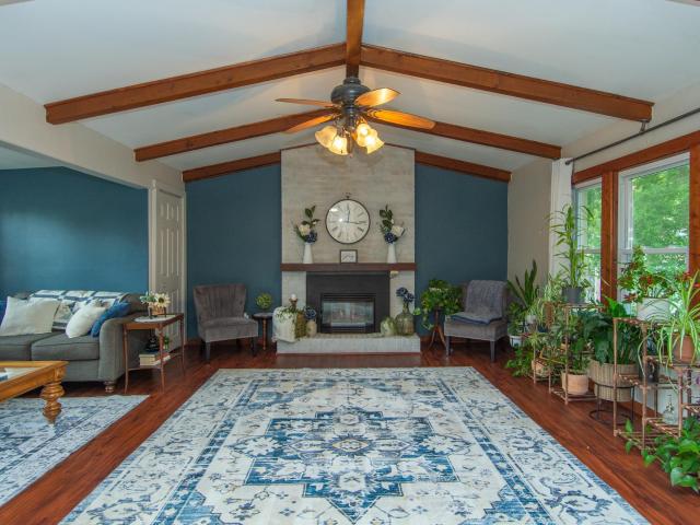 213 2nd Street SE