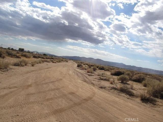 213 328 09 Bolden Dr, California City, CA 93505