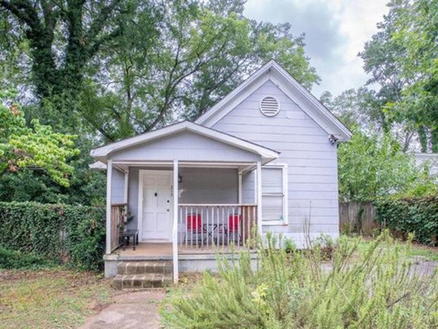 213 Colonial Rd, Greenville, SC 29611