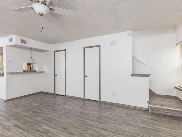 213 Cambridge Drive