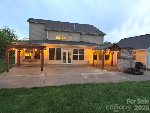 213 Candella Dr, Matthews, NC 28104 | MLS #261012 | Compass