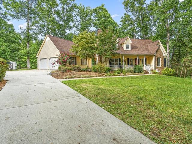 213 Chatham Ct, Greenwood, SC 29649
