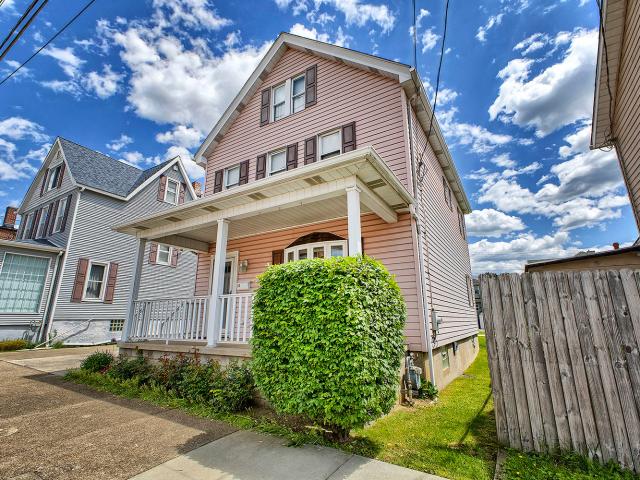 213 Chestnut