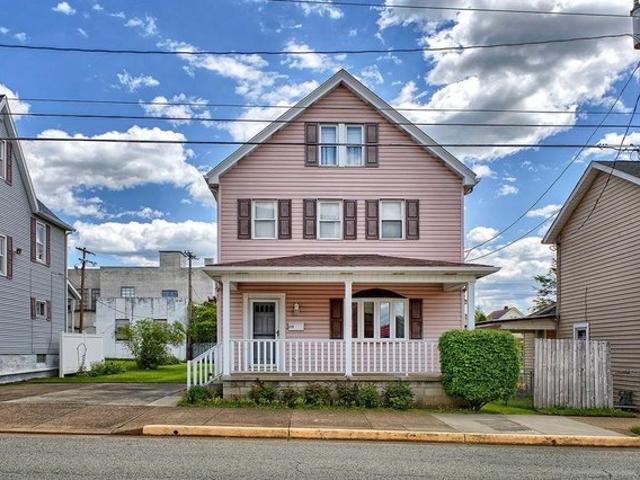 213 Chestnut St, Latrobe, PA 15650
