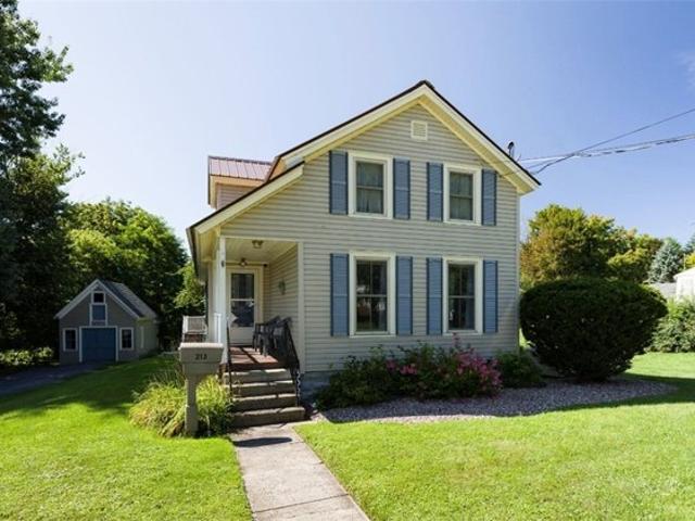 213 Chestnut St, Watertown, NY 13601