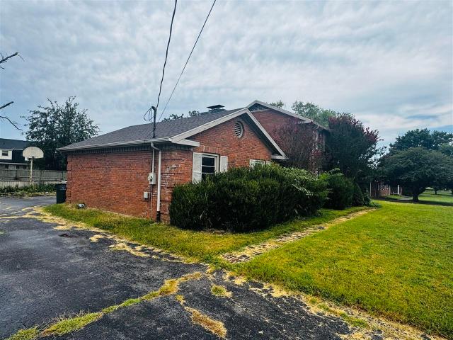 213 Andrew Drive