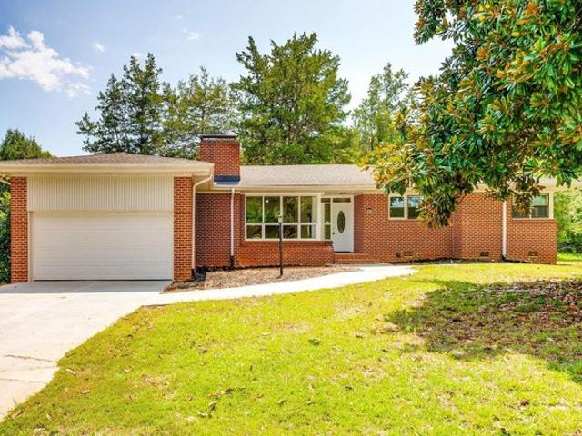213 Barker Rd, Simpsonville, SC 29680