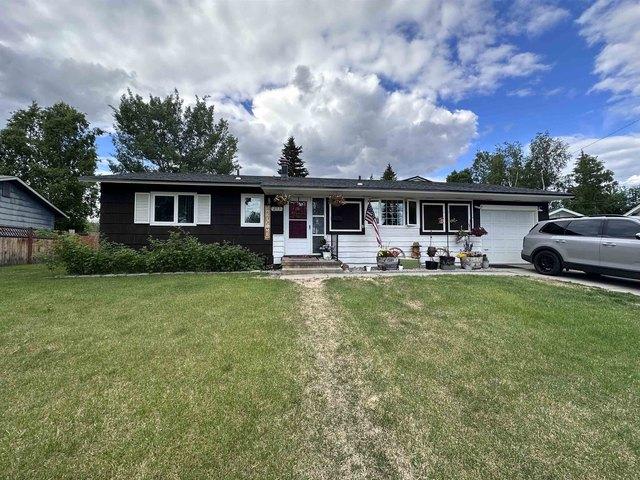 213 Bentley Dr, Fairbanks, AK 99701