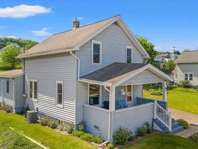 213 Bermond Ave, Endicott, NY 13760