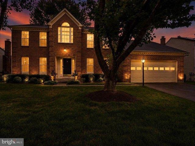 213 Bristol Downs Dr, Gaithersburg, MD 20877