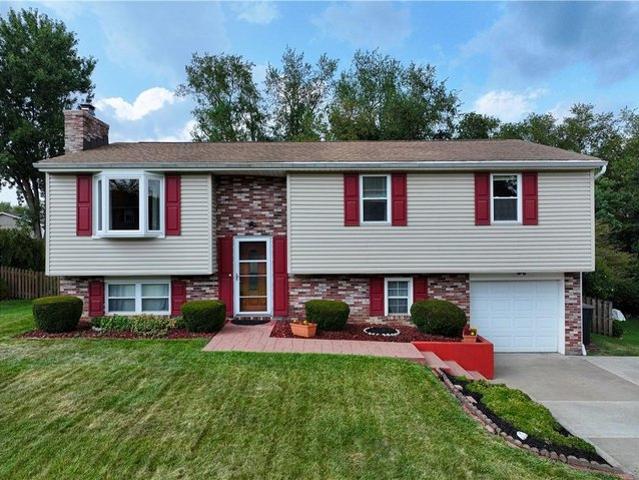 213 Brookston Dr, Cranberry Township, PA 16066