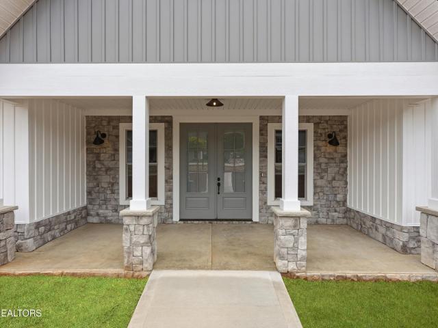 213 Gado Lane