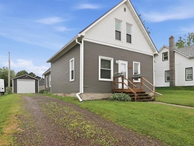 213 Garfield St, Stanley, WI 54768