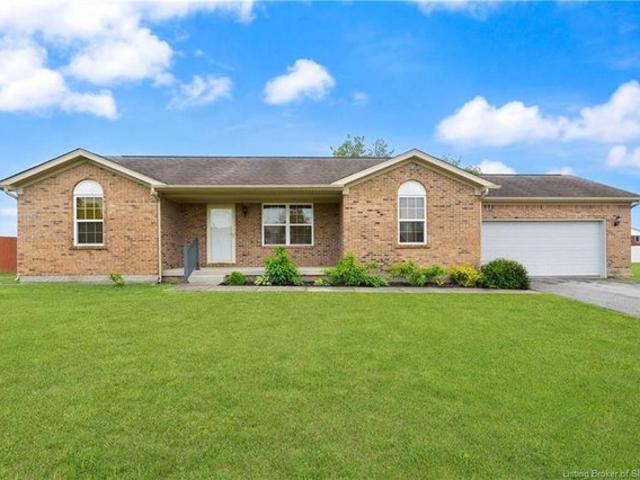 213 General Dr NW, Corydon, IN 47112