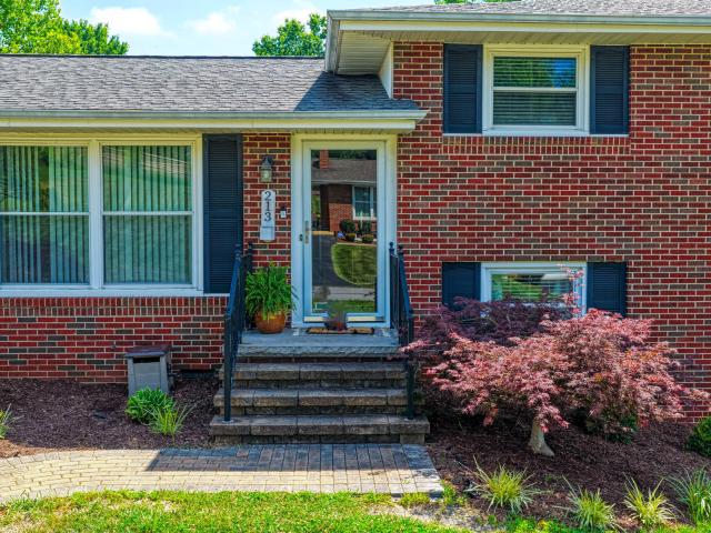 213 Darlington Drive