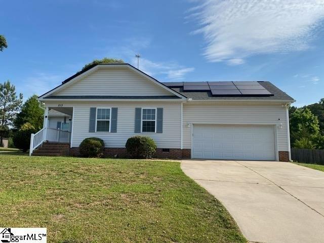 213 Destiny Dr, Gray Court, SC 29645