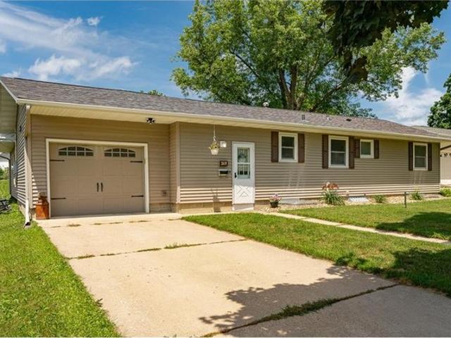 213 Division St NE, Chatfield, MN 55923
