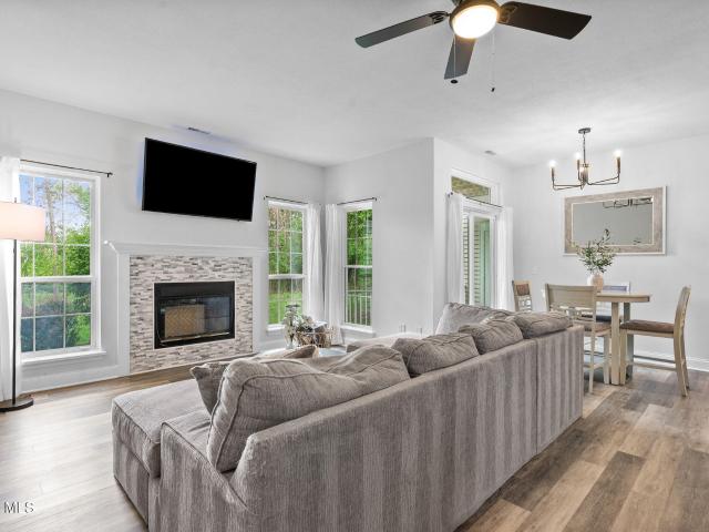 213 Diamond Rock Circle