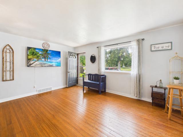 213 E 4th Street