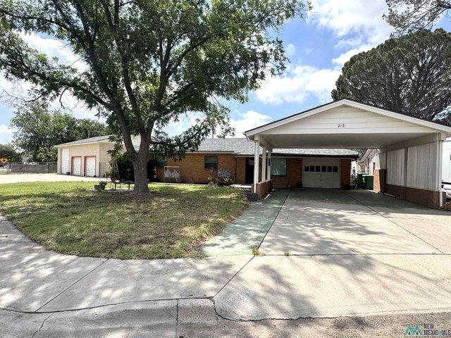 213 E Berry Dr, Hobbs, NM 88240