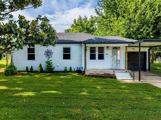 213 E Falletti Ave, Claremore, OK 74017