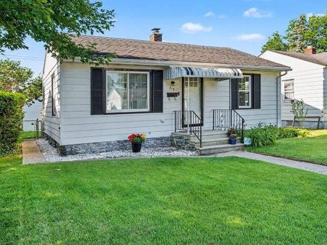 213 E Lowell Avenue