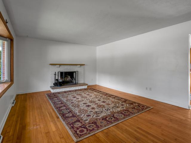 213 Eastway Drive