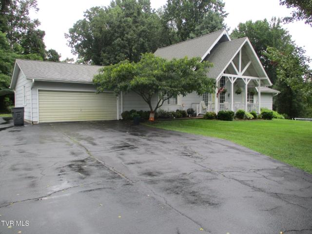 213 Edgefield Road