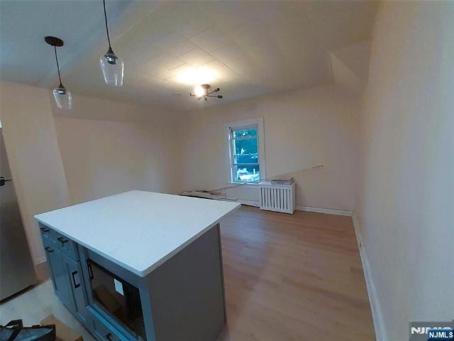 213 Elm Avenue 2Fl, Teaneck, US, NJ