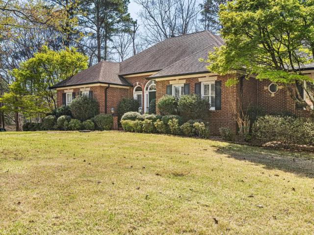 213 Fairway Dr