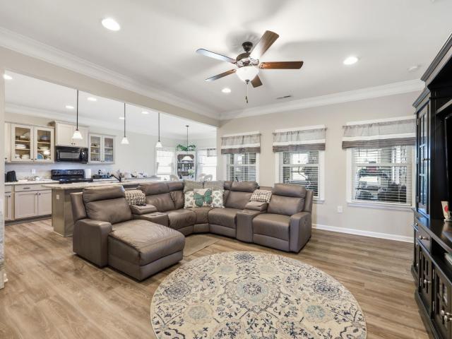 213 Fenella Drive