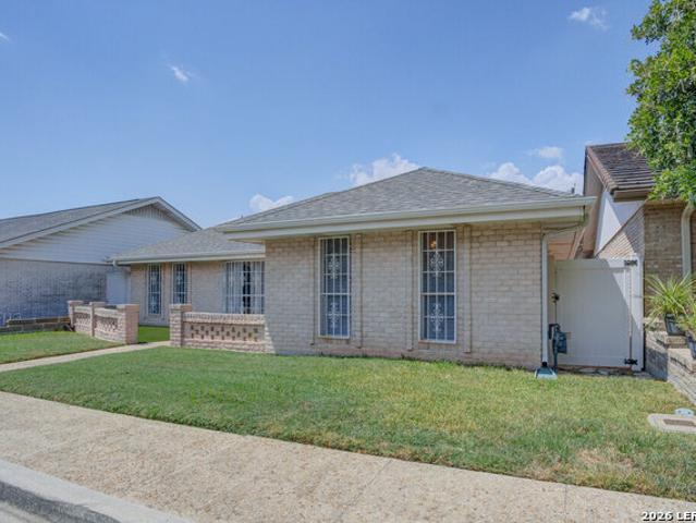 213 Fenwick