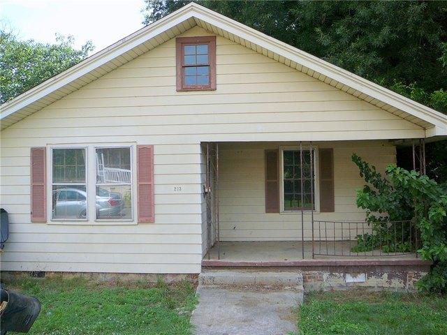 213 K St, Anderson, SC 29625