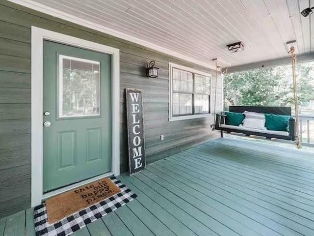 213 Honeysuckle Rd, Zavalla, TX 75980