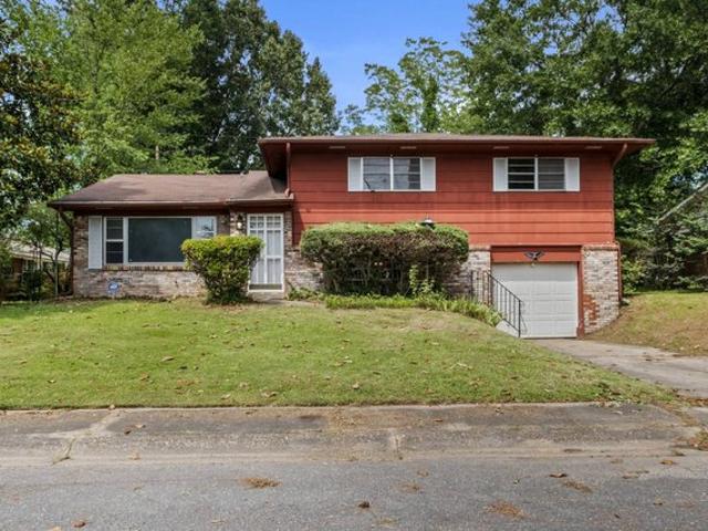 213 Haynes Dr, Pine Bluff, AR 71603