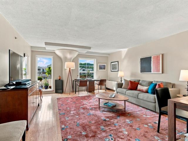 213 Harbor Cove