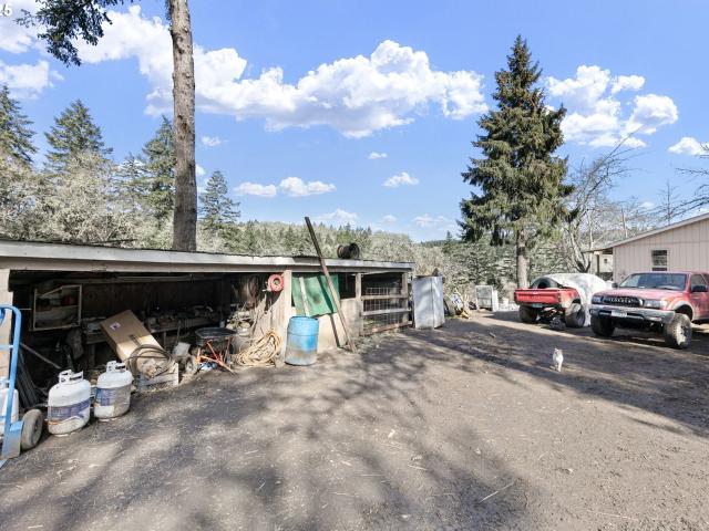 213 hilltop dr