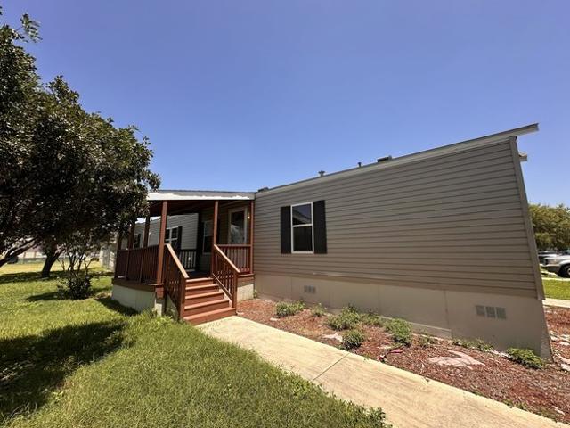 213 Indian Grass Dr, New Braunfels, TX 78130