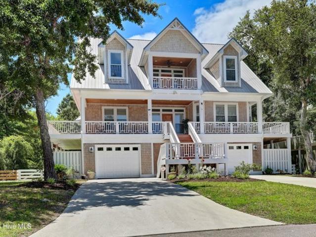 213 Oak Outlook Way, Carolina Beach, NC 28428