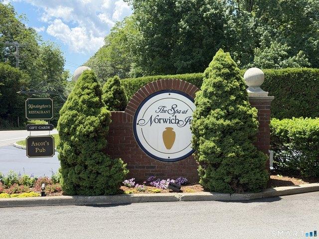 213 Old Pond Ln Unit 213, Norwich, CT 06360