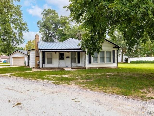 213 Lombardy Dr, East Prairie, MO 63845