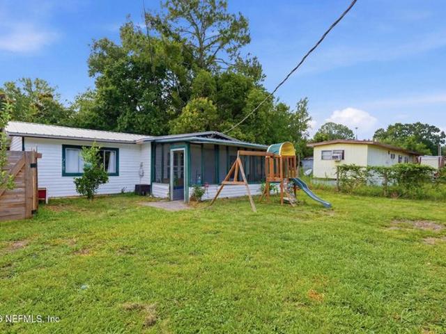 213 Lake Ln, Crescent City, FL 32112