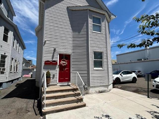 213 Lakeview Ave
