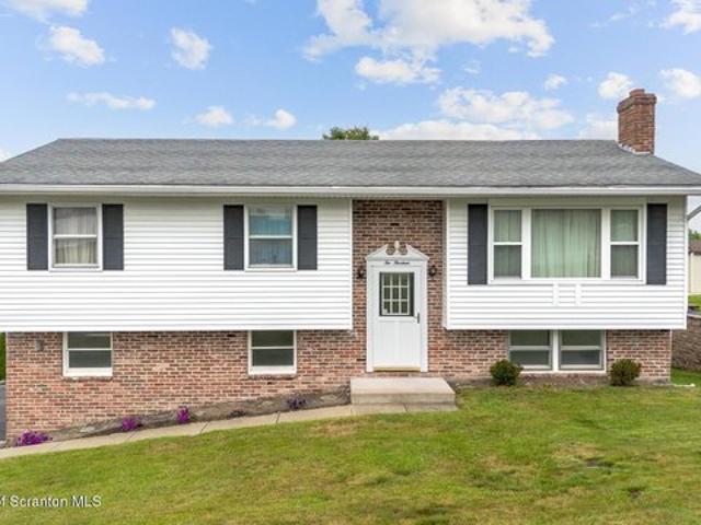 213 Leach Hill Rd, South Abington Township, PA 18411