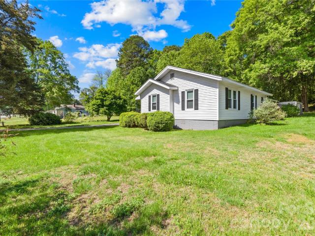 213 Ledford Dr, Gastonia, NC 28056 | MLS #4368