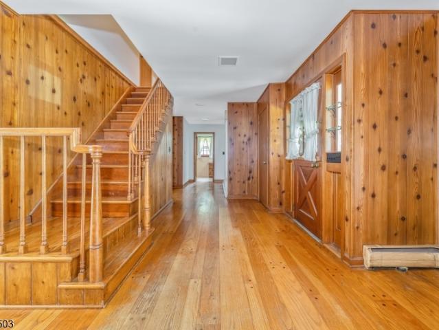 213 Maple Ln